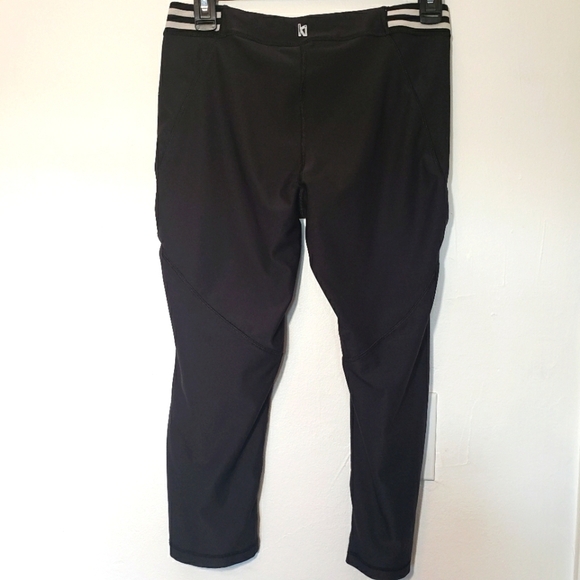 Ki Pro Nyc | Pants & Jumpsuits | Ki Pro Nyc Active Black Capri Work Out ...